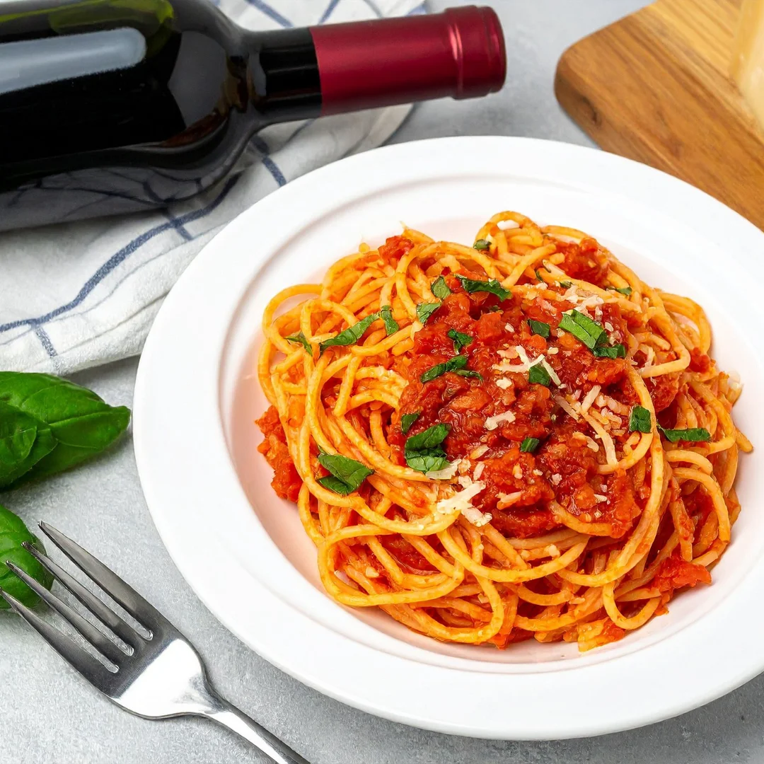 A Massa Suprema que Esconde um Mar Vermelho de Sabor – Cozinha365